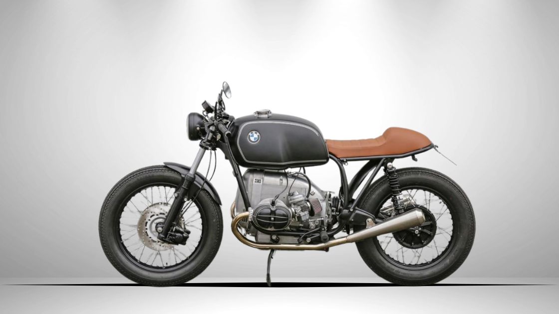 Bratstyle vs Café Racer: Which Motorcycle Style Fits You?