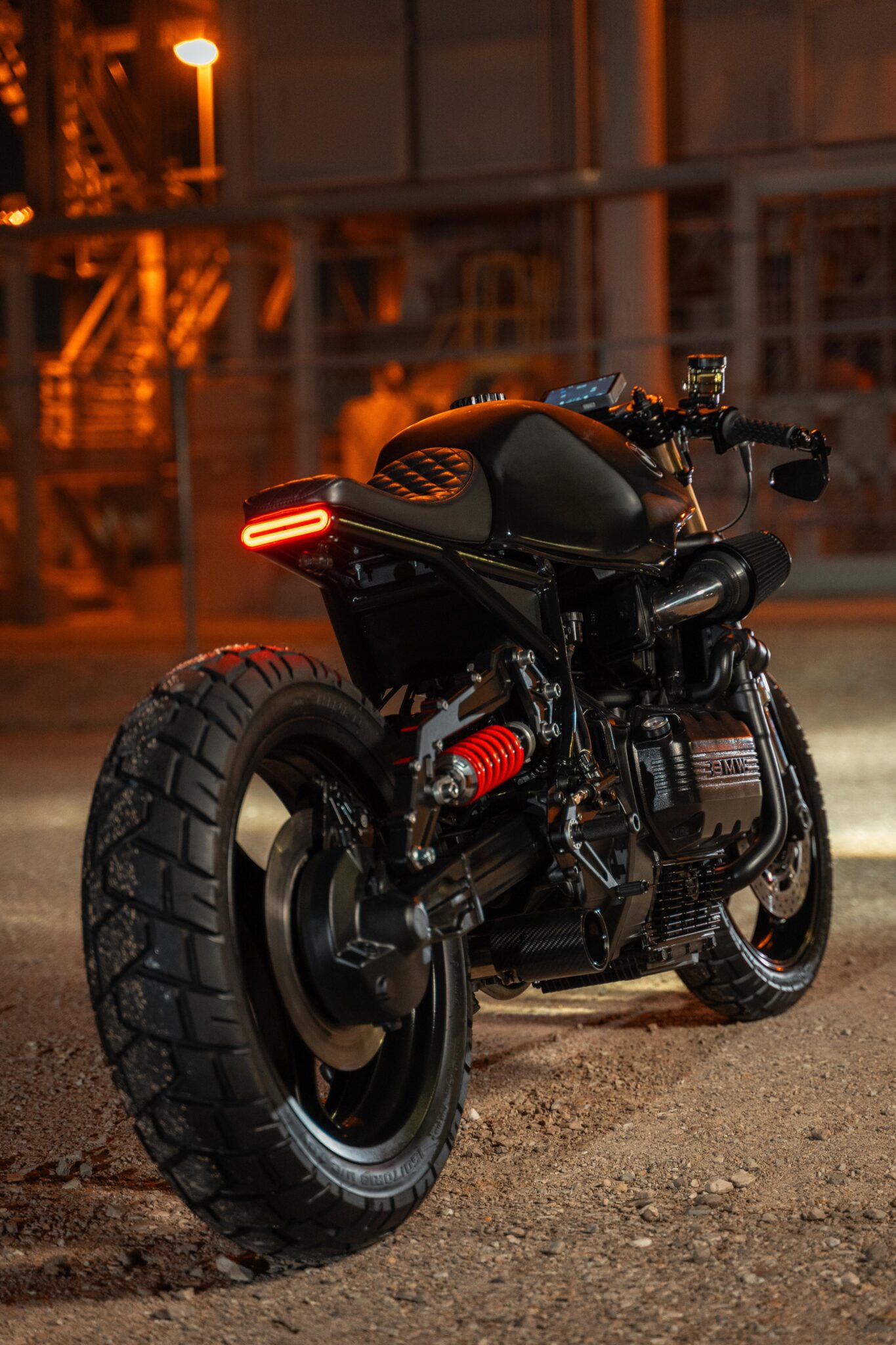 Cyberpunk: 1992 BMW K75 Café Racer by Arnas with R1 Front End